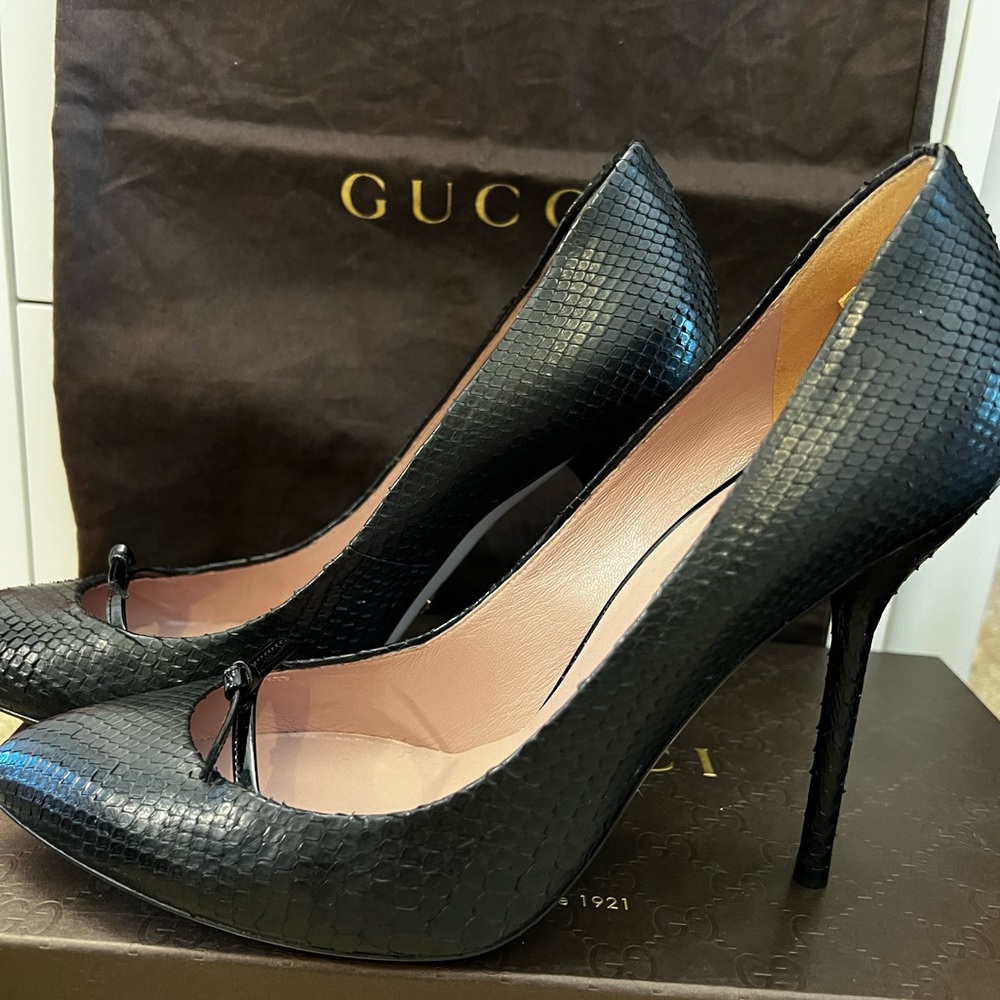 Gucci High Heel Black Snake Skin - Gem